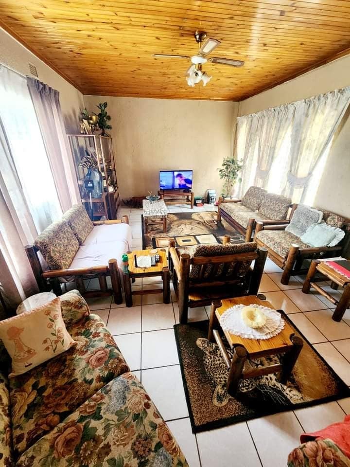 3 Bedroom Home in Family Neighbourhood | Mercia Gouws Property