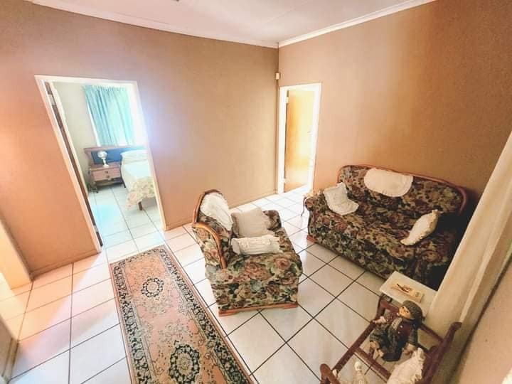 3 Bedroom Home in Family Neighbourhood | Mercia Gouws Property